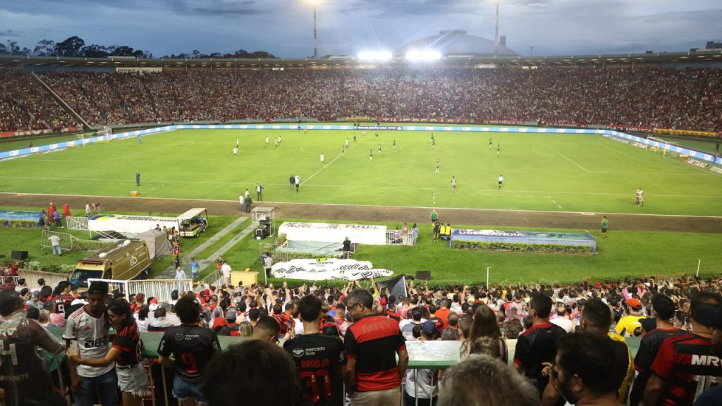Parque do Sabiá: o estádio que se tornou símbolo do futebol brasileiro ...